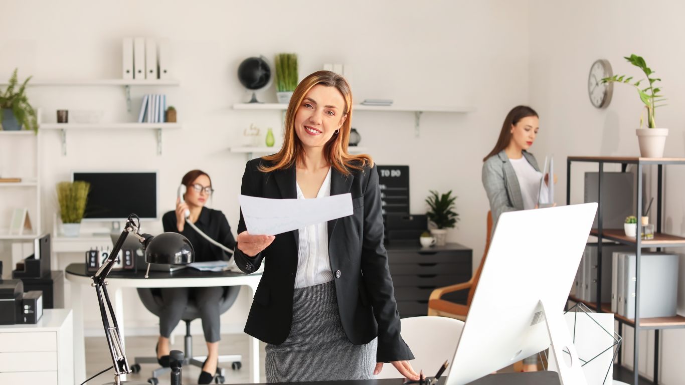 Understanding the Differences Between a Financial Accountant and a ...